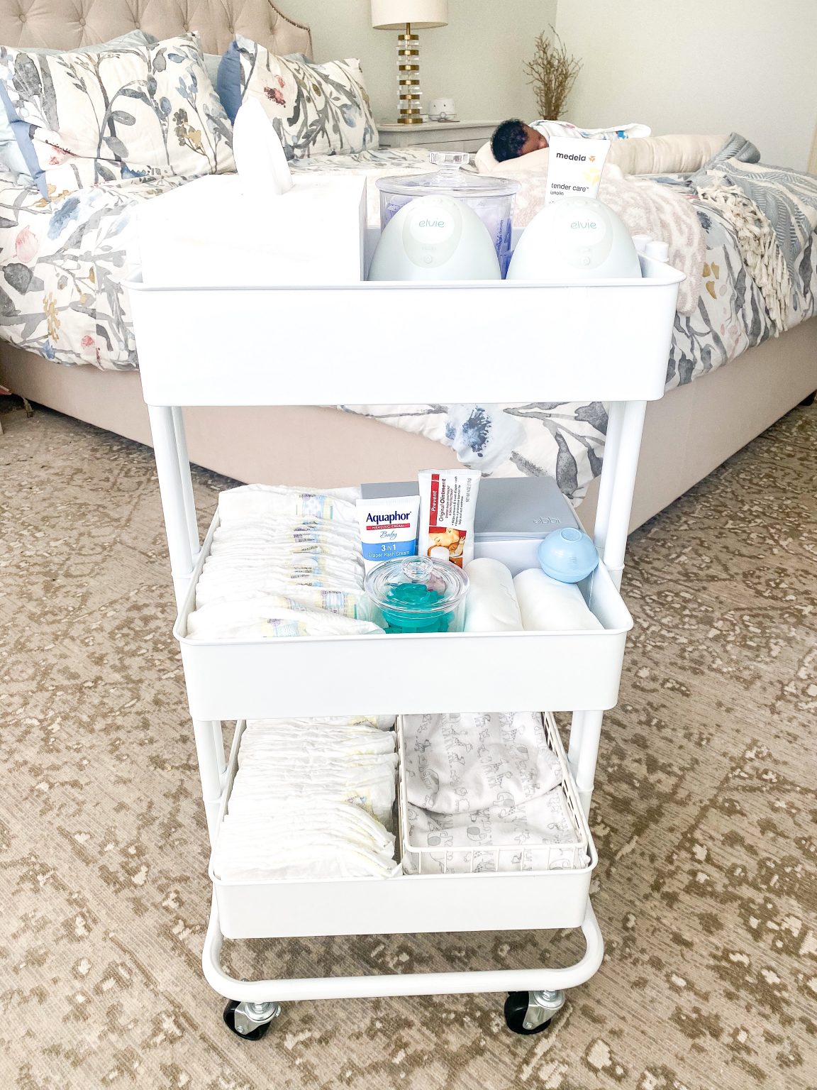 Newborn Cart | Dallas motherhood | Taryn Newton