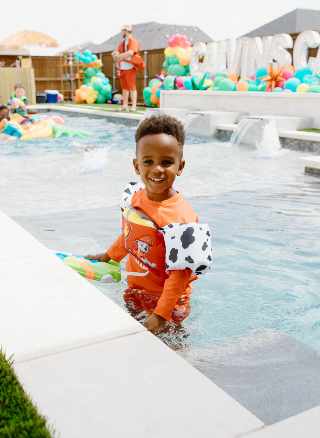 Calvin's Hawaiian Pool Party - Taryn Newton