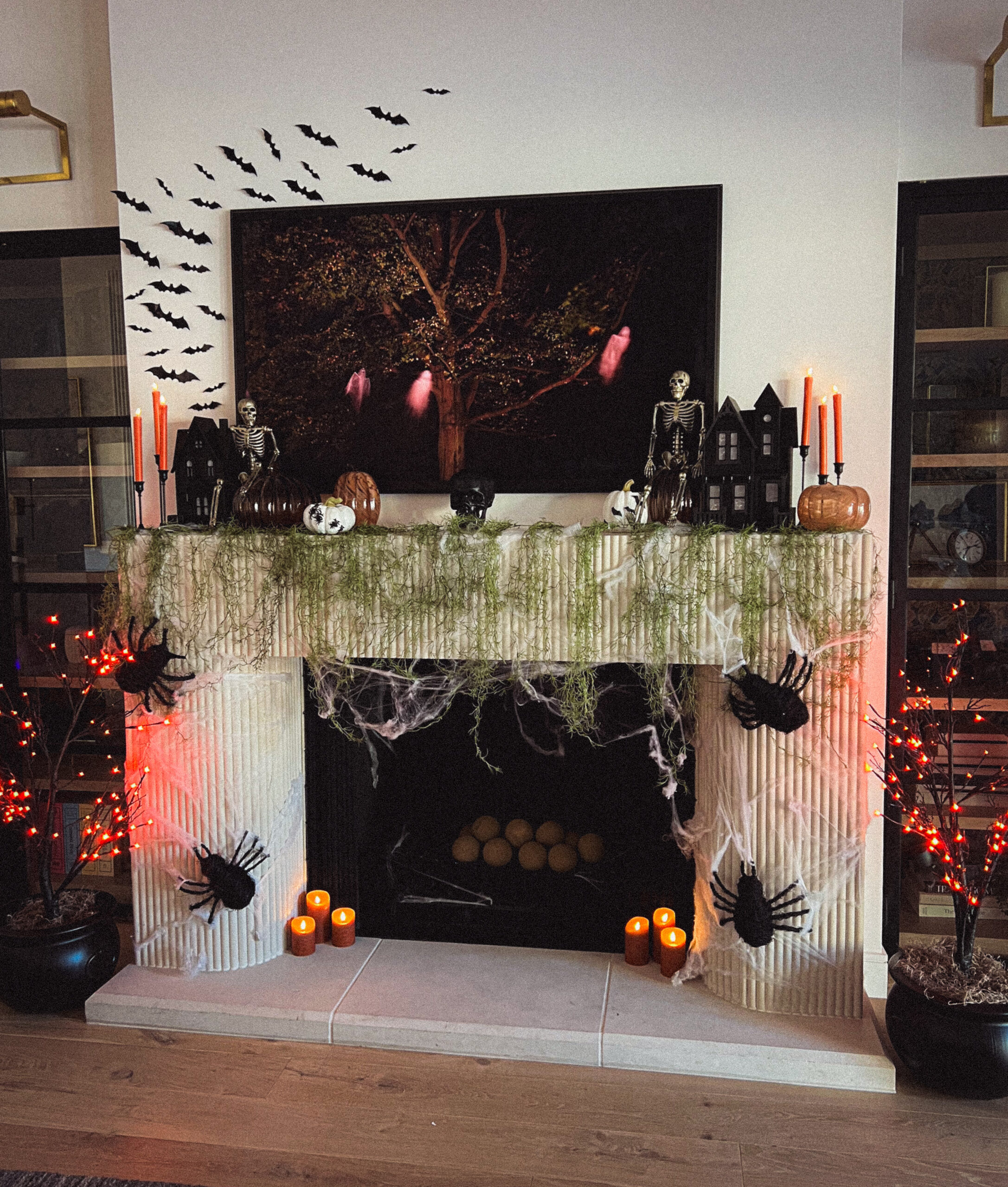 How I Decorated A Spooky Mantel - Taryn Newton